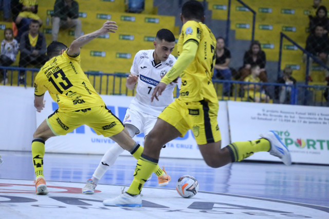 ACBF e Assoeva se enfretarão pela quinta vez na temporada, nesta noite